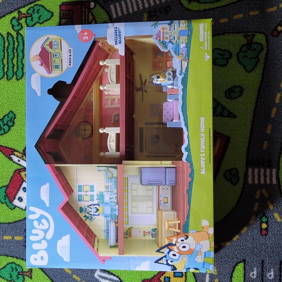 Moose | Toys | Bluey Family Home Playset With 25 Poseable Figure Brand ...